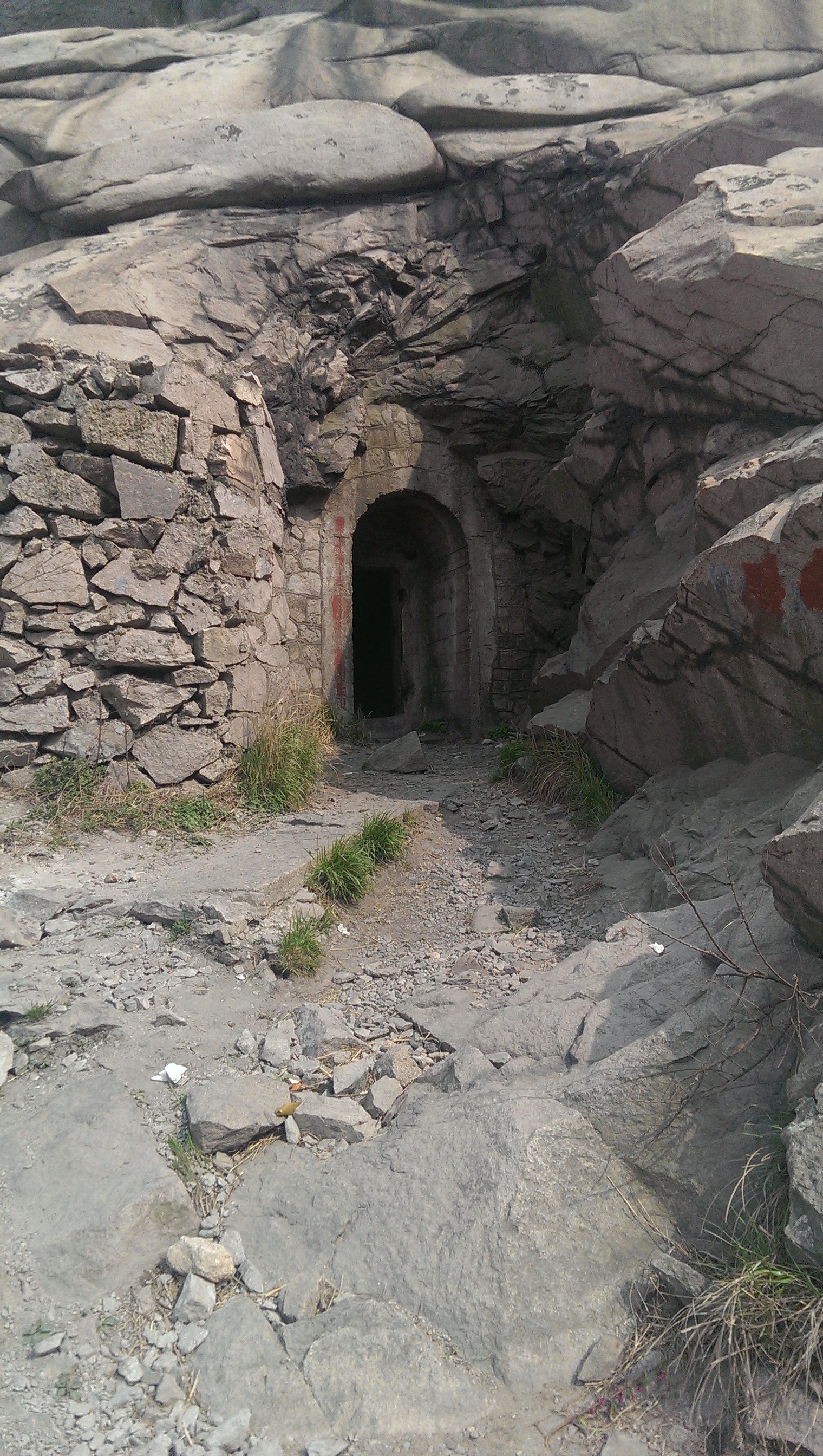 Fushan Tunnels - Qingdao Amerasia International School